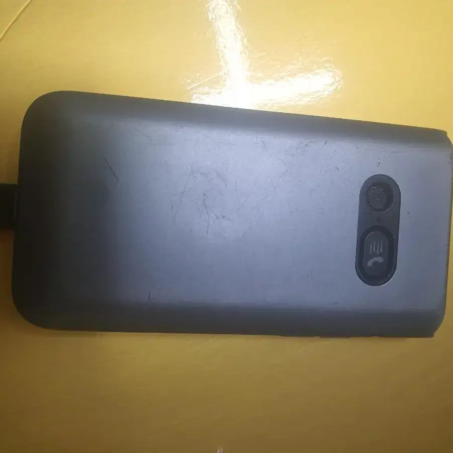 LG General Phone (Feature Phone) LG-Y120S,LG폴더2 on Bunjang Global Site.