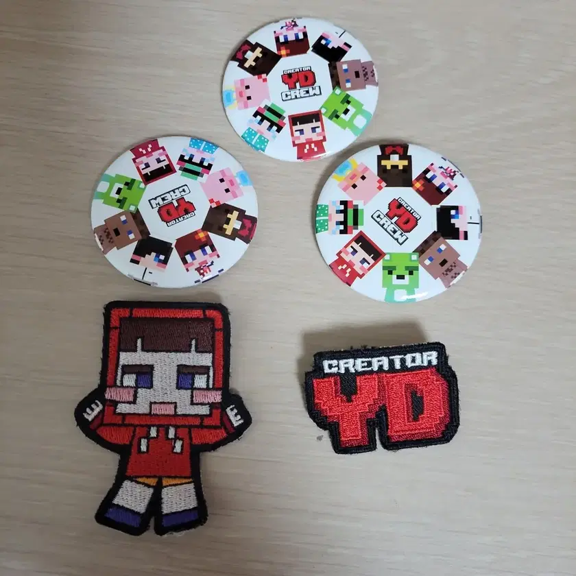 Yangding YDTV Pin badges for sale! #양띵,#YDTV,#뱃지 on Bunjang Global Site.