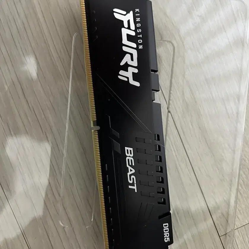 킹스톤 ddr5 16g 램(하이닉스)팝니다 #하이닉스,#램,#ddr5,#오버클럭,#메모리 on Bunjang Global Site.