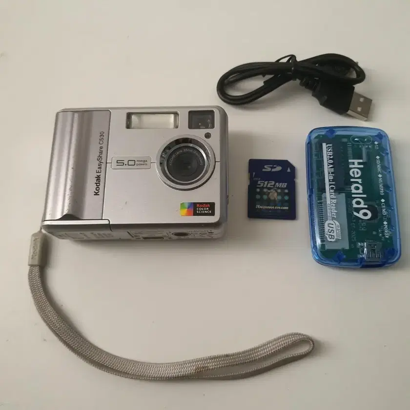 KODAK Digital Camera/Toy Camera 코닥이지쉐어,코닥C530,코닥디카,디카,디지털카메라 on Bunjang ...