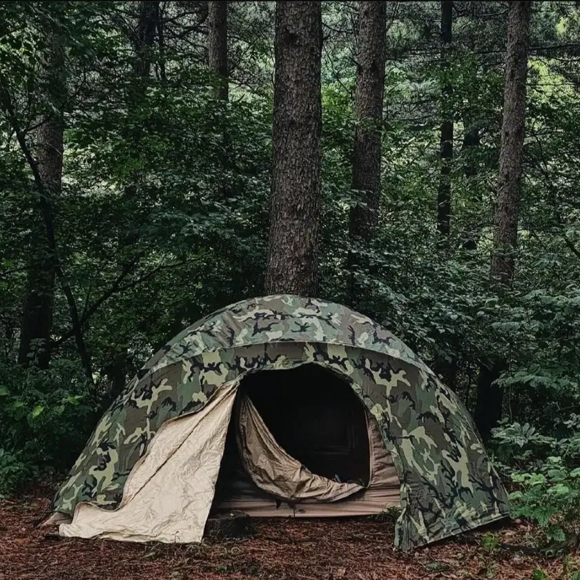 USMC 2-person tent USMC 2-person tent on Bunjang Global Site.