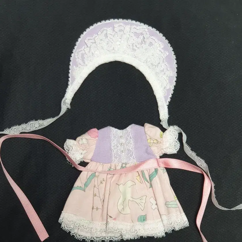 Chickabee serenity dress, bonnet for sale! #구체관절인형,#usd,#구관,#치카비,#옷 on ...