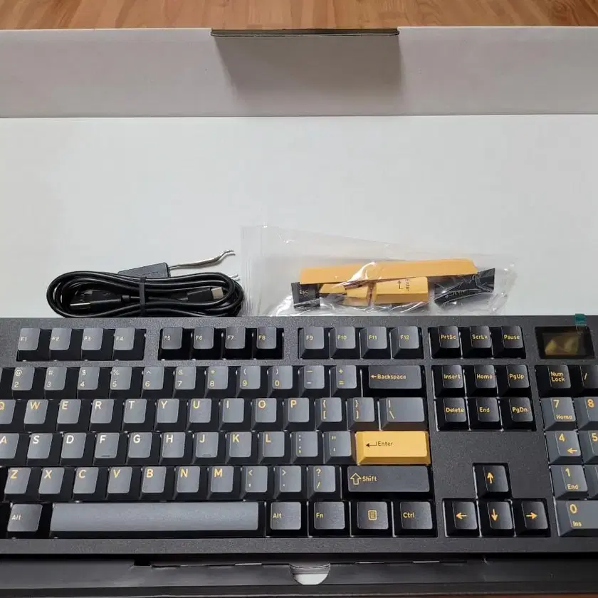 Keyboard #다얼유,#가스켓키보드 on Bunjang Global Site.