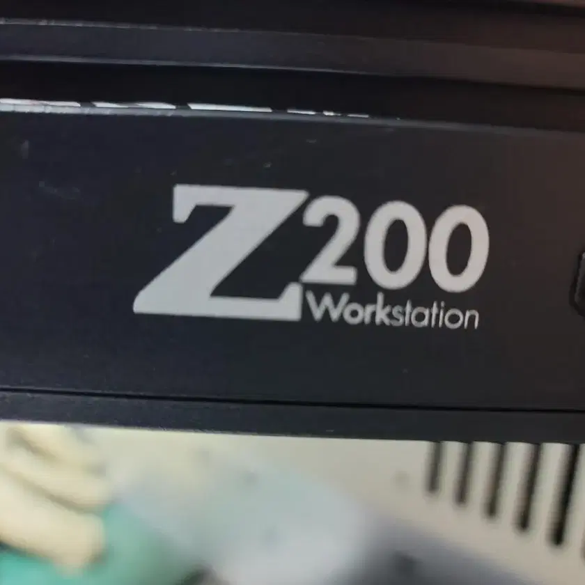 HP Z200 Workstation #pc,#워크스테이션,#z200 on Bunjang Global Site.