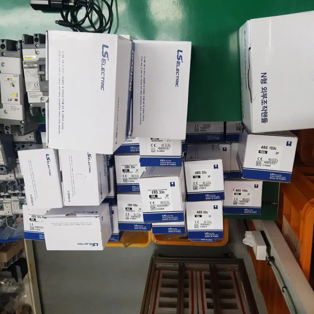 Industrial Goods/Materials 전기자재,CP,차단기,NFB,MC on Bunjang with safe ...