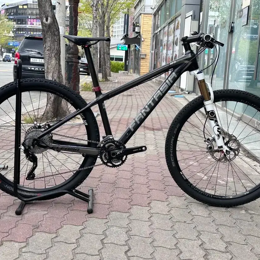 ELFAMA | 엘파마 엘파마 환타시아G 27.5 풀카본 MTB XS사이즈 팝니다. #환타시아,#xs사이즈,#풀카본mtb,#여성용자전거,#카본mtb자전거on Bunjang ...