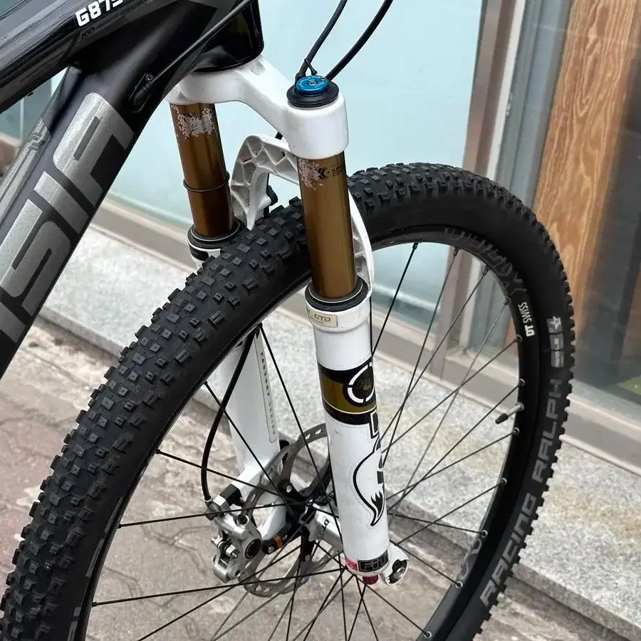 ELFAMA MTB/Mountain 환타시아,xs사이즈,풀카본mtb,여성용자전거,카본mtb자전거 on Bunjang with safe global shipping.