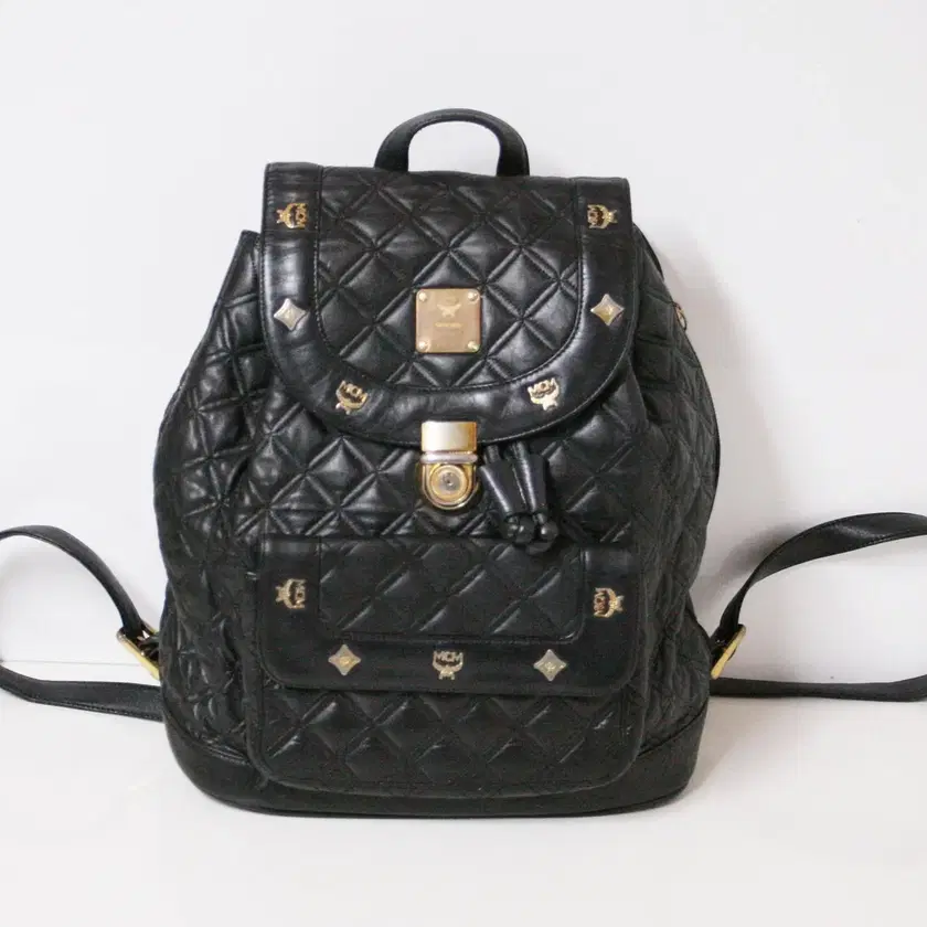 MCM | 엠씨엠 MCM Quilted Backpack #엠씨엠,#mcm,#백팩,#엠씨엠백팩 on Bunjang Global Site.