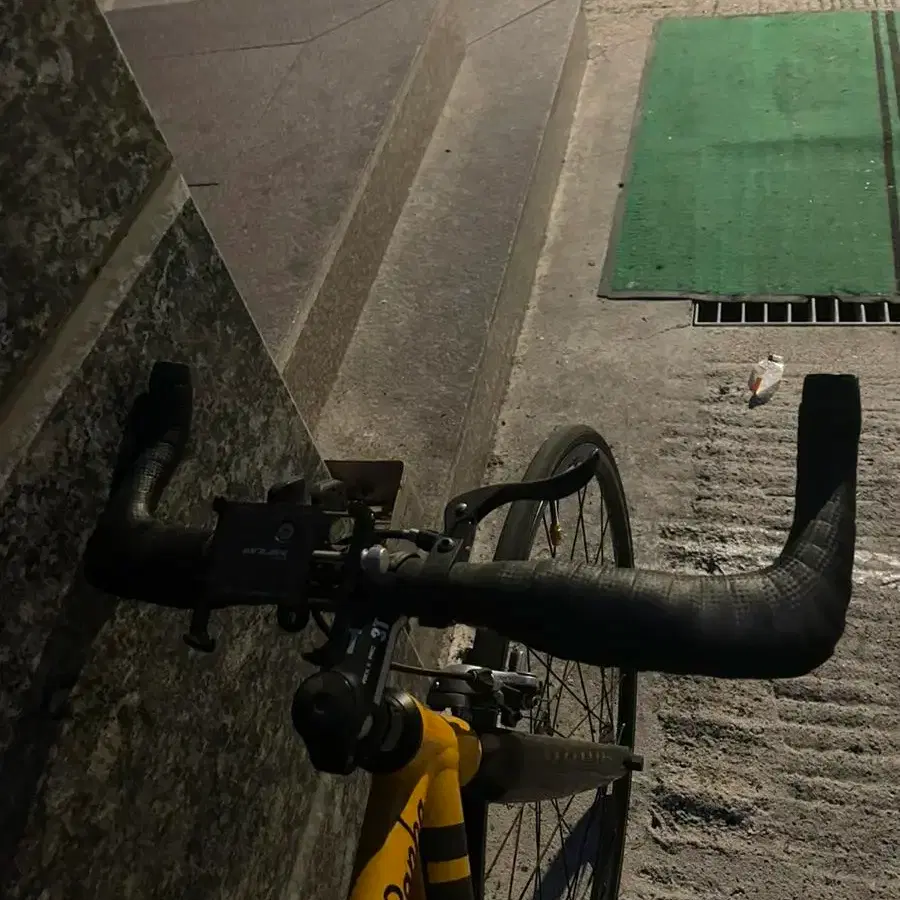 UNKNOWN Classic/Fixie 언노운ps1 on Bunjang with safe global shipping.