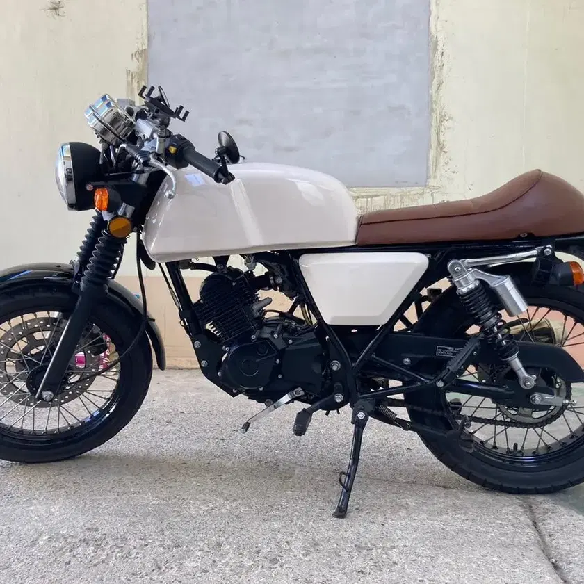 Italjet Griffon 125 '18 (Classic Bike) #이탈젯그리폰125,#오토바이125cc,#그리폰125 ...