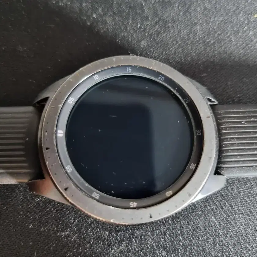 Gear3 smartwatch on Bunjang Global Site.