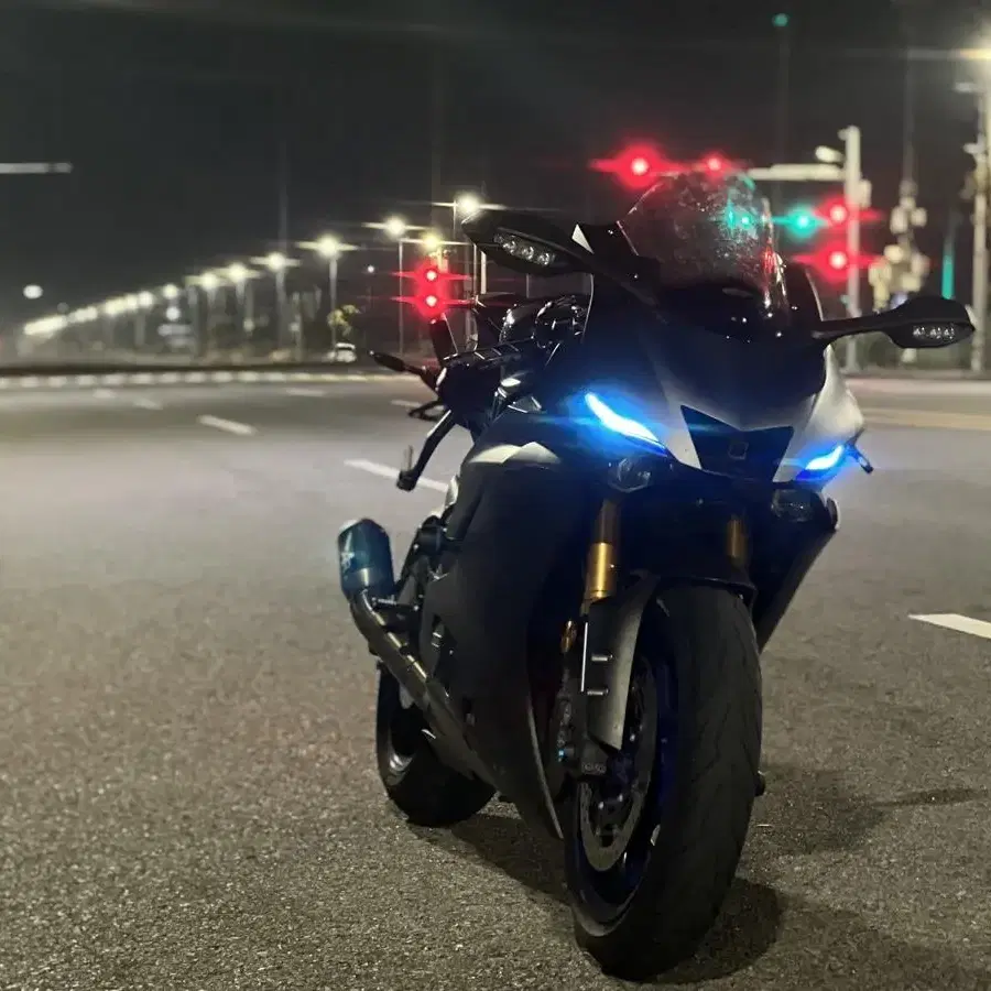YAMAHA Motorcycle (Over 125cc) 야마하r6,yzfr6,r6풀배기,오스틴머플러 on Bunjang Global Site.