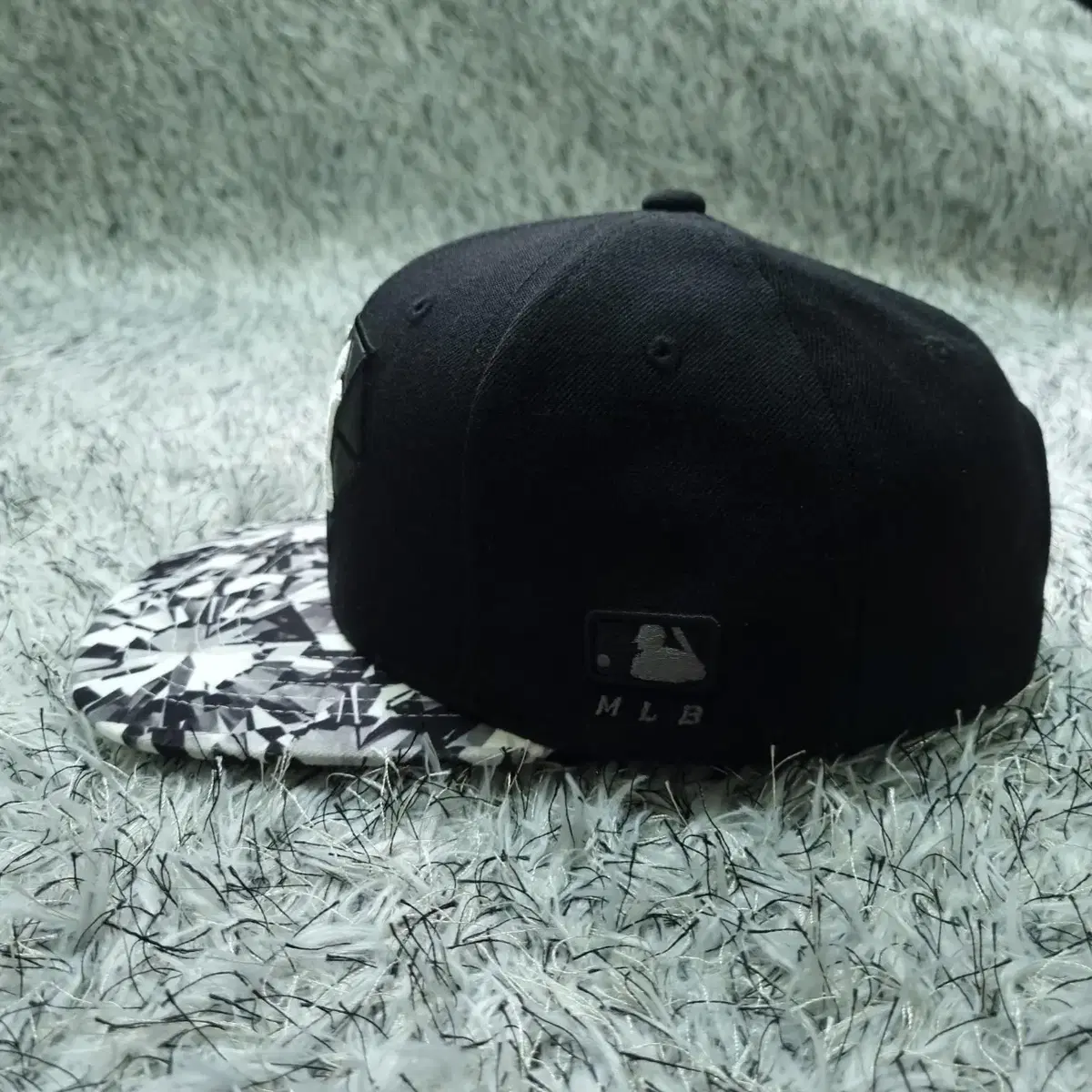 MLB Snapback mlb스냅백,mlb모자,남자스냅백,남성스냅백,여자스냅백 on Bunjang Global Site.