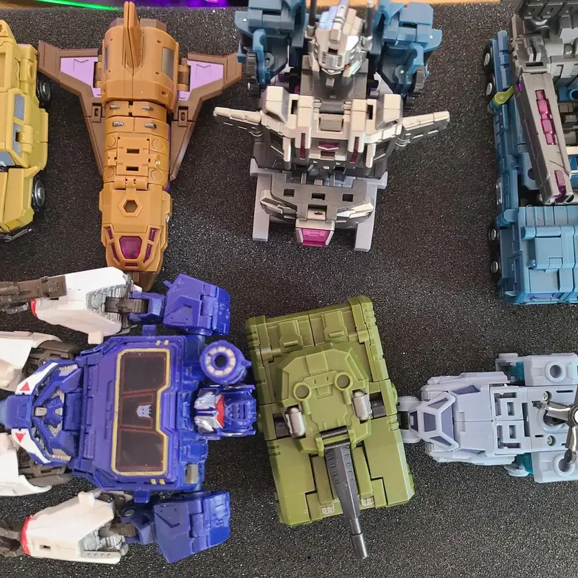 Sell CabotMini Dobot Transformers and other toys in bulk. idle Toys #또봇 ...