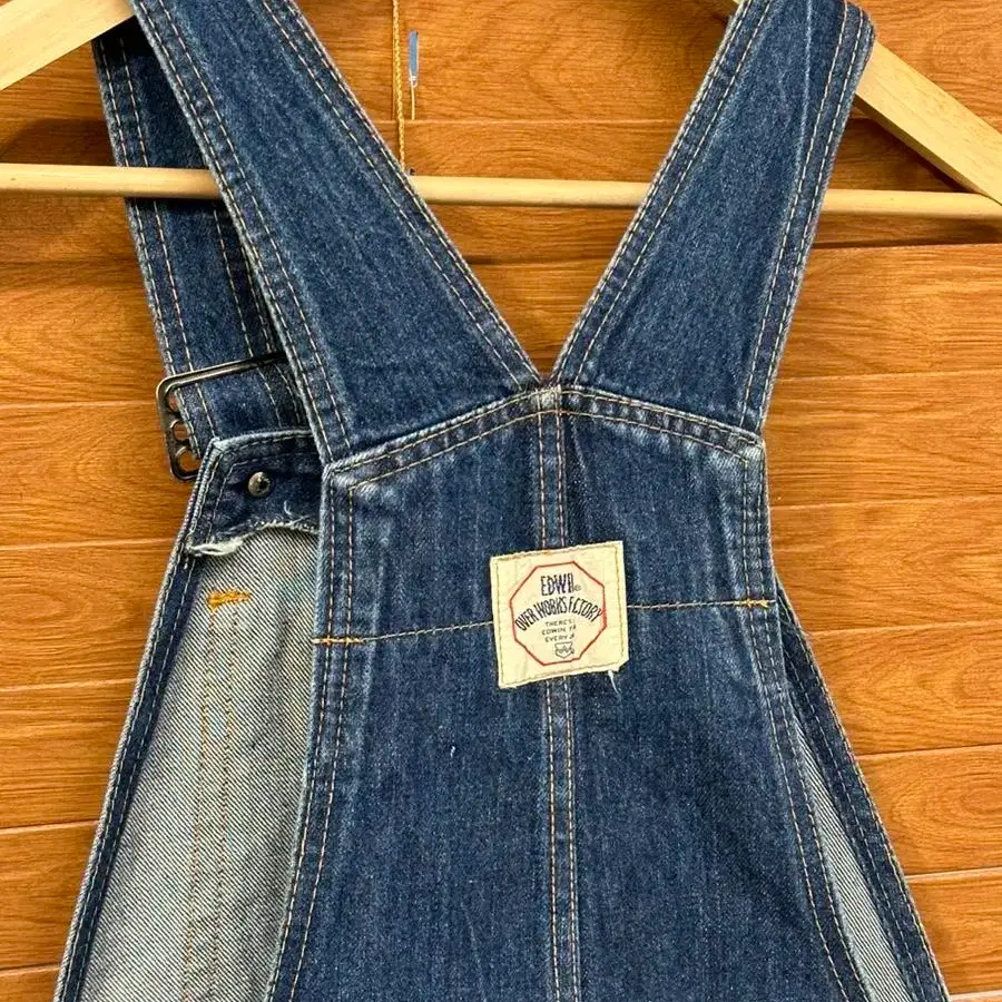 Denim/Jeans 에드윈,멜빵,멜빵바지,오버롤,빈티지오버롤 on Bunjang Global Site.