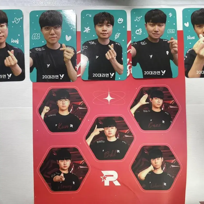 Photo Card kt롤스터,lck포카,lck,롤드컵,기인 on Bunjang with safe global shipping.
