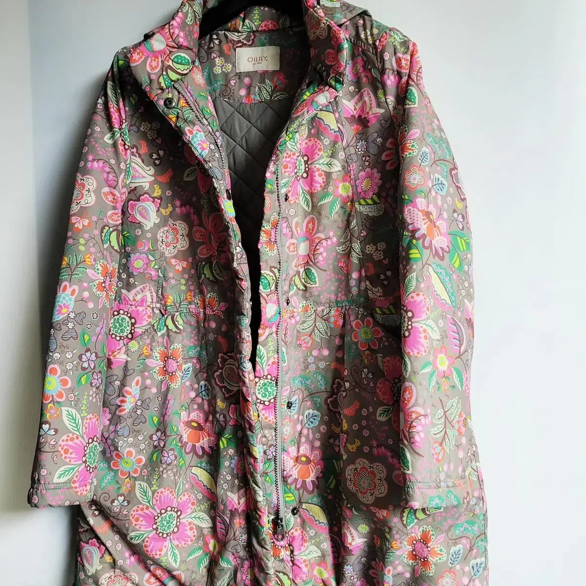 OILILY Padded Jacket/Coat 오일릴리,오일릴리패딩,오일릴리가방 on Bunjang with safe ...