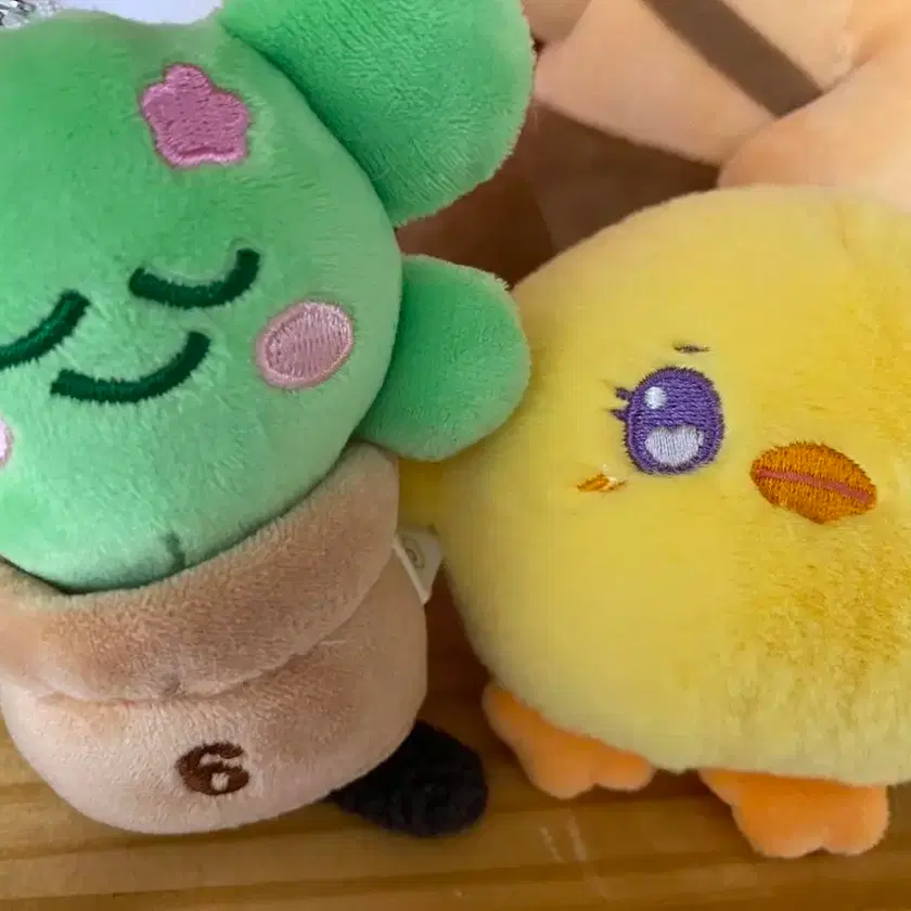 IU Doll/Figure 아이유,팬콘서트,아이유콘서트,인형 on Bunjang Global Site.