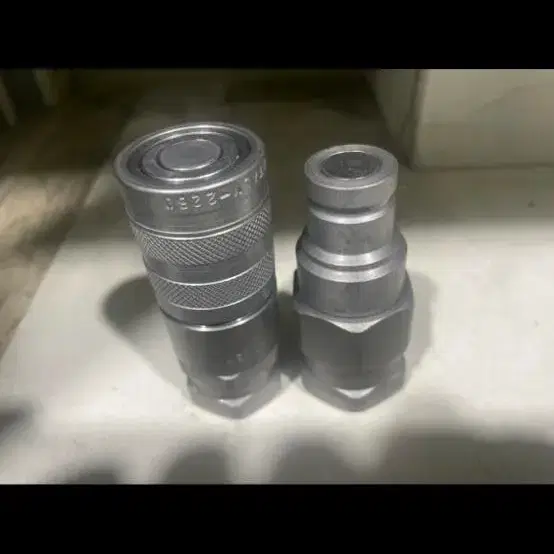 Faster Hydraulic Quick Couplers 3/8 sells #퀵커플러,#유압 on Bunjang Global Site.