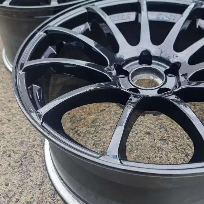 18-inch GT01 black glossy wheels for sale pcd105 Cruise Trax #18인치gt01,#gt01휠105,#18인치gt.01,# ...