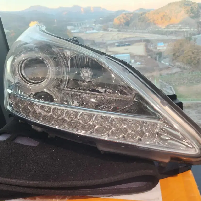 Equus VS380 2010 Headlights #에쿠스라이트,#신형에쿠스라이트,#신형에쿠스HID on Bunjang Global Site.