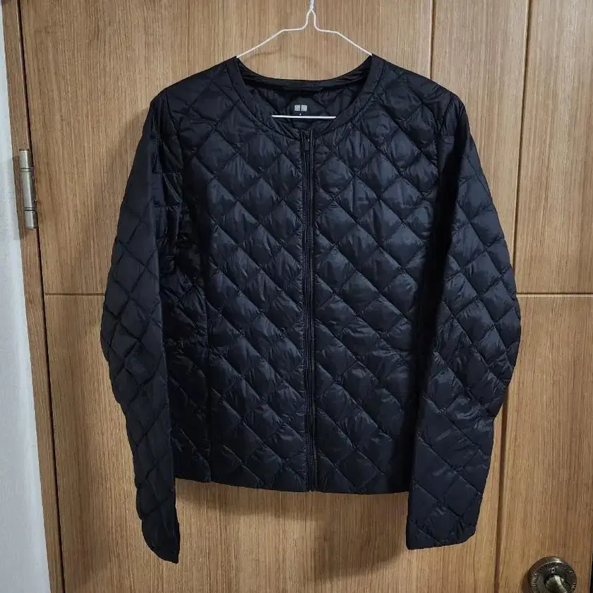 UNIQLO Padded Jacket/Coat #M on Bunjang Global Site.