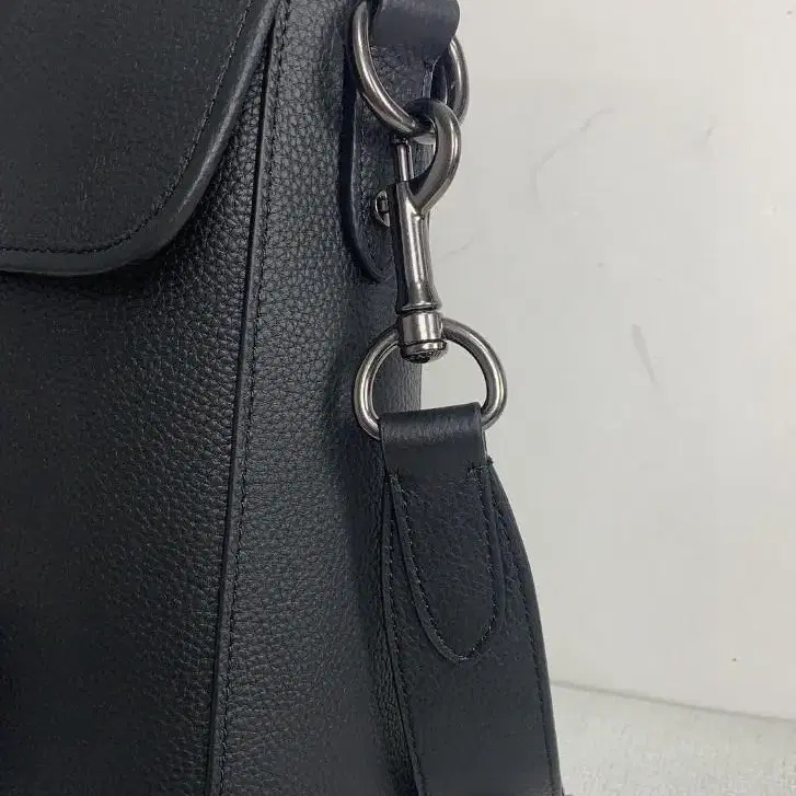 COACH Shoulder Bag 코치c9875,코치서류가방,코치남편가방,명품숄더백선물,코치해외직구 on Bunjang ...