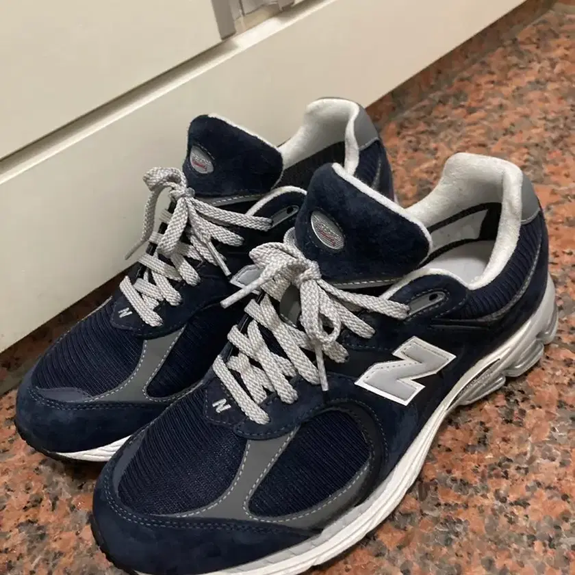 NEW BALANCE | 뉴발란스 New Balance M2002RXK Navy Gore-Tex 260 size is on ...