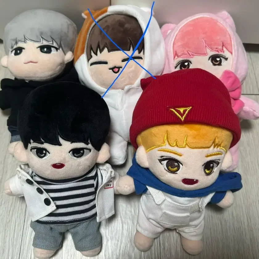SEVENTEEN Doll/Figure 세븐틴,세븐틴인형,세븐틴양도 on Bunjang Global Site.