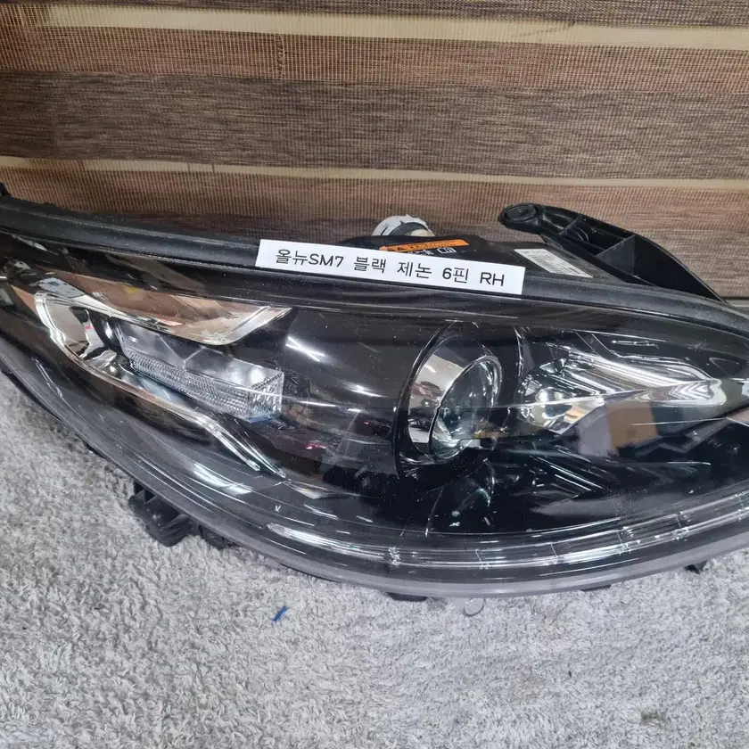삼성 올뉴SM7 L47 6핀 제논라이트 한대분 판매합니다 #올뉴SM7라이트,#올뉴SM7전조등,#L47제논전조등,#L47제논,#모든자동차부품on Bunjang Global Site.