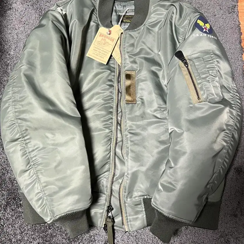 [L, 한국, Korea Exclusive Version]브론슨ma-1 #항공,#마원,#ma1,#자켓,#봄버 on Bunjang Global Site.