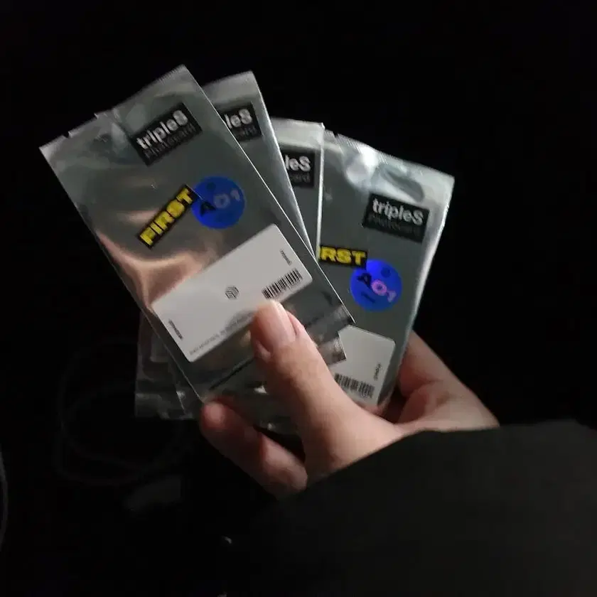 Photo Card 트리플에스,오브젝트,tripleS,Objekt,트리플에스오브젝트 on Bunjang Global Site.