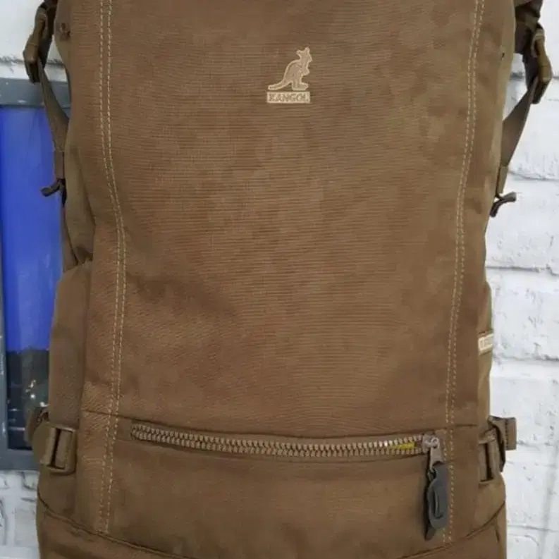 KANGOL | 캉골 Kangol Peach Big Backpack Camo Sand Climbing Backpack ...