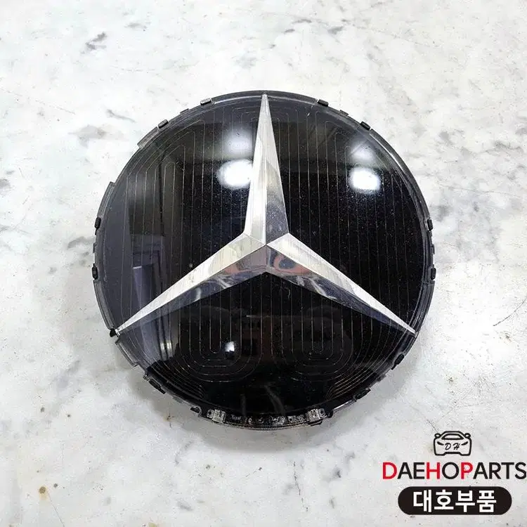 MERCEDES-BENZ | 벤츠 Benz Dystronic Cover, Emblem (A0008880000) #벤츠W177 ...