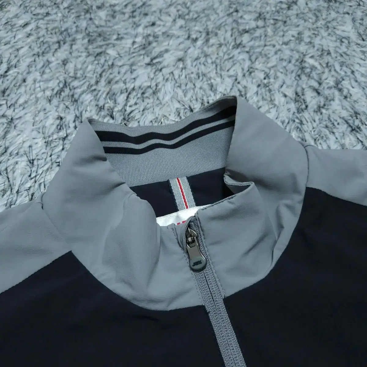 Men's Golf Apparel JDX110,남자골프웨어110,남자골프조끼110,남자봄조끼110,간절기조끼 on Bunjang Global Site.