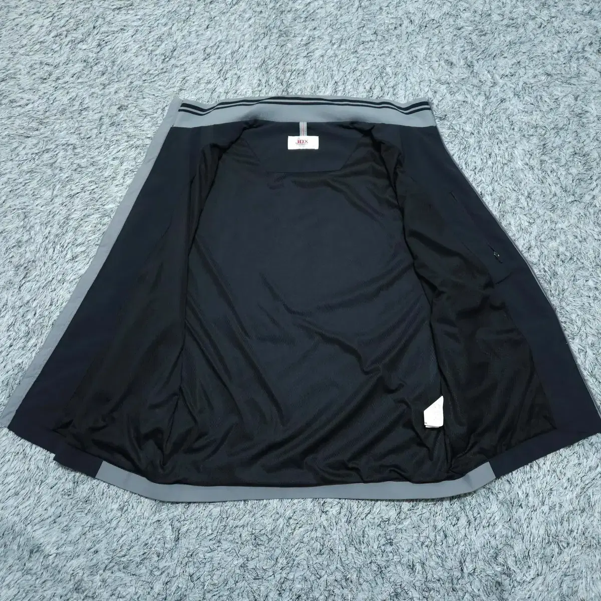 Men's Golf Apparel JDX110,남자골프웨어110,남자골프조끼110,남자봄조끼110,간절기조끼 on Bunjang Global Site.