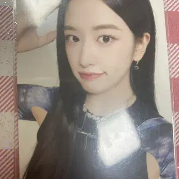 Ahn Yujin minive Scratch 2nd photocard #안유진포카,#미니브 on Bunjang Global Site.