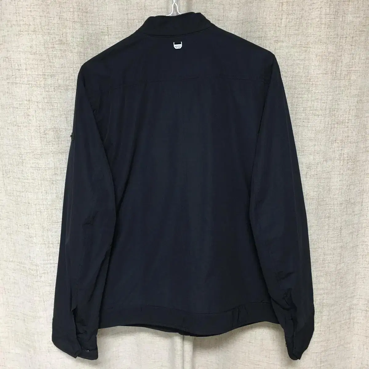 HAZZYS Jacket 헤지스자켓 on Bunjang Global Site.