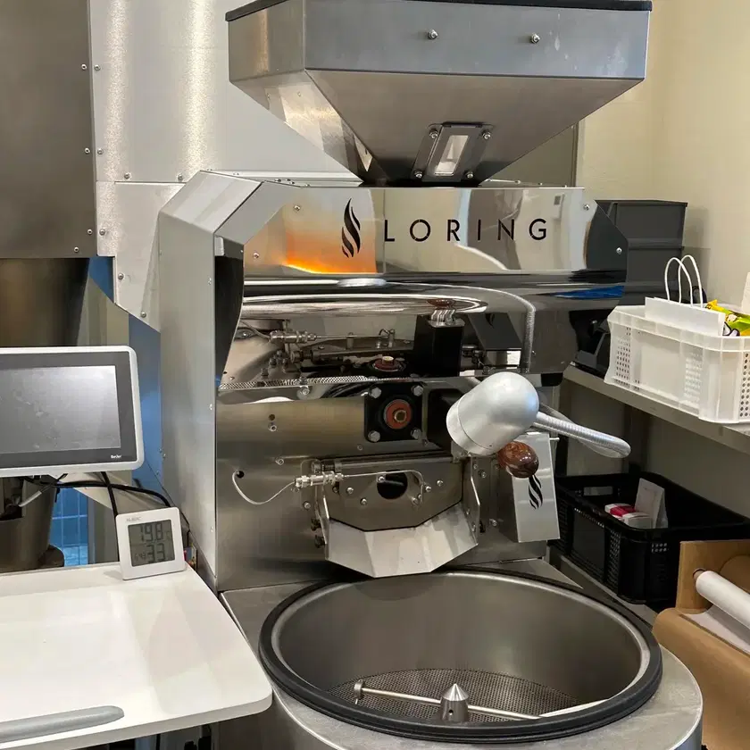 We are selling a new, almost-new Loring S7 (7kg) roaster at a low price ...