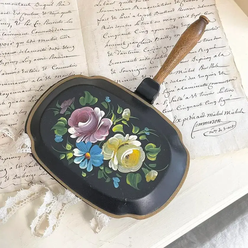 Vintage prop Handpainted Butler #빈티지소품,#빈티지인테리어,#앤틱소품 on Bunjang Global ...