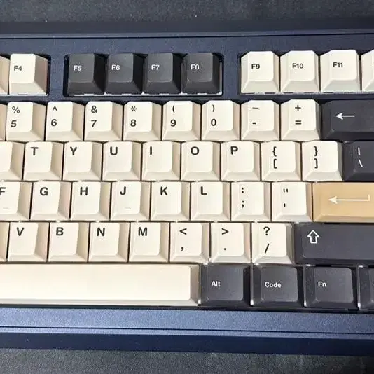 GENESIS Keyboard 제네시스8k,키보드,제네시스키보드 on Bunjang Global Site.