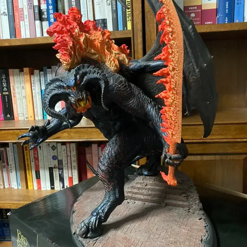 Weta Balrog Statue Figure #발록,#웨타,#반지의제왕 on Bunjang Global Site.