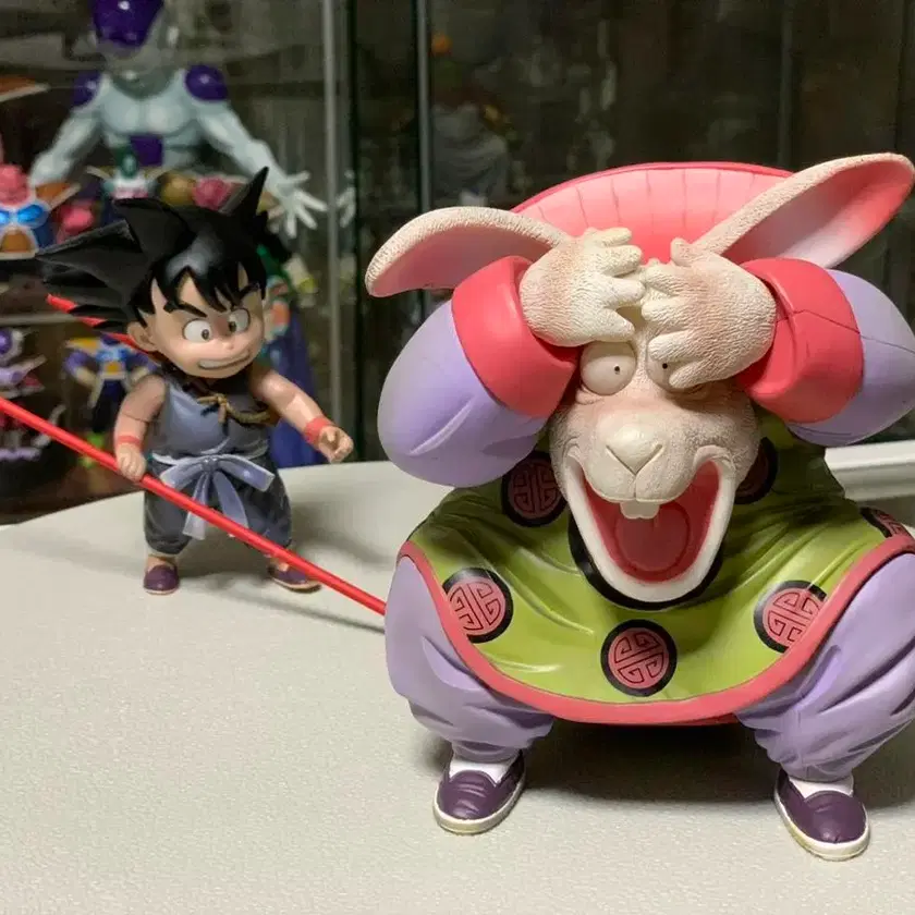 Dragon Ball | 드래곤볼 (Price drop)Dragon Ball Collection Super Rare Goku ...