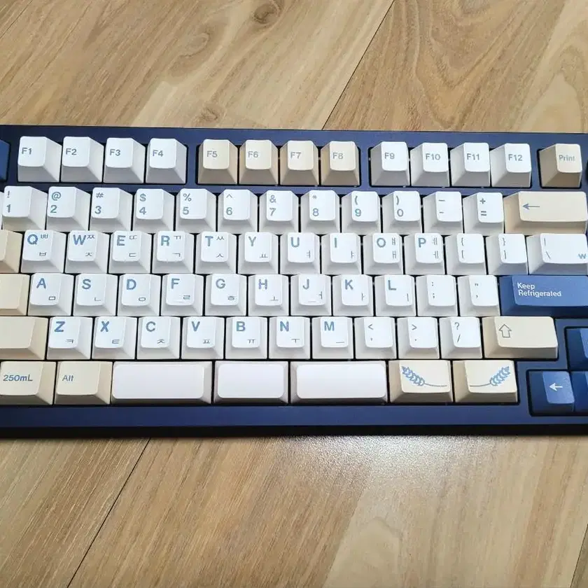 GENESIS Keyboard qk75,제네시스8k,게이밍키보드,커스텀키보드 on Bunjang Global Site.