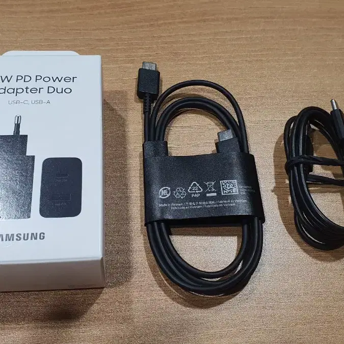 Cables/Chargers/Peripheral Devices 삼성,35w,충전기,어댑터,갤럭시 on Bunjang Global Site.