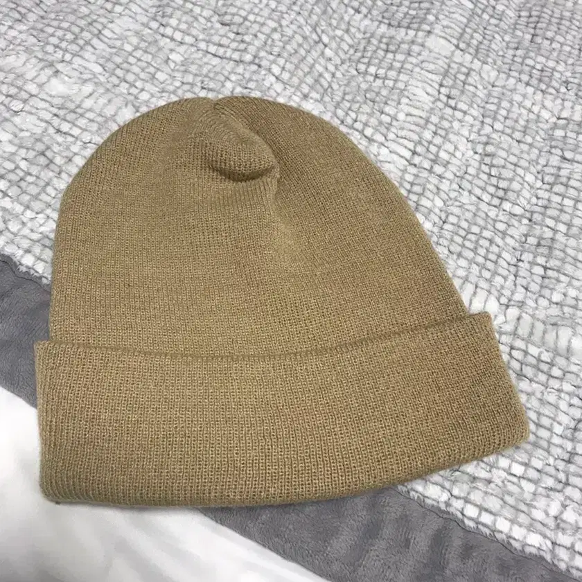 Plain Beanie Beige #비니,#무지비니 on Bunjang Global Site.