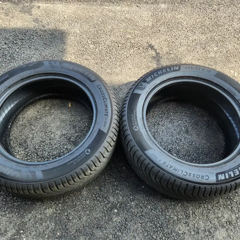 Tire/Wheel 2555519,디스커버리4,디4,중고타이어,중고2555519 on Bunjang Global Site.
