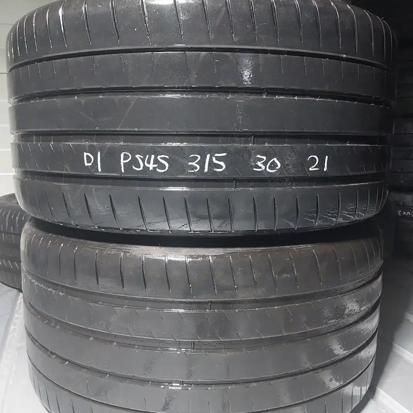 Michelin PS4S 315 30 21 22 year model 80% [Good quality tires] #3153021,#PS4S,#중고타이어 on Bunjang ...