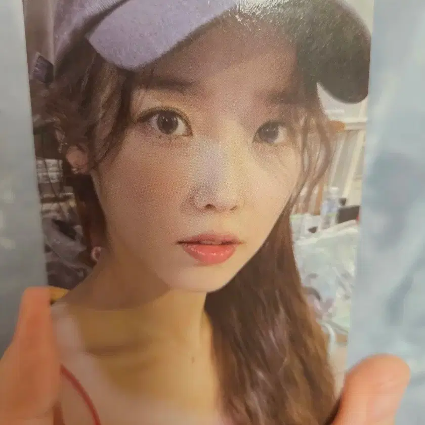 IU Photo Card on Bunjang Global Site.