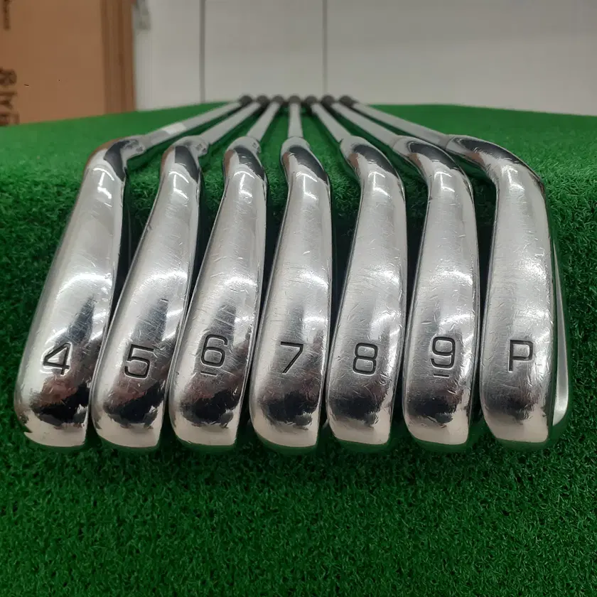 MIZUNO | 미즈노 Genuine Mizuno JPX EZ forged lightweight steel 950 R irons on Bunjang Global Site.